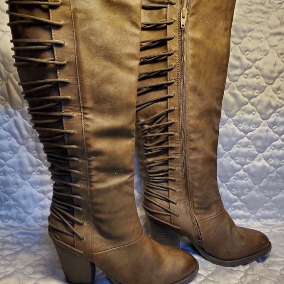 Shoes | Target Brand Womens Boot Rn 1773 Size 9 Tan Faux Suade Preowned ...